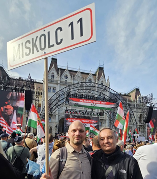 Molnár Péter elérte, amit ember elérhet – Rákay Philip az ő kezében ...